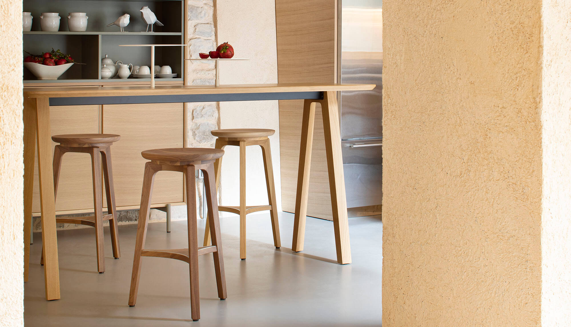 E-quo - modern design benches - True Design