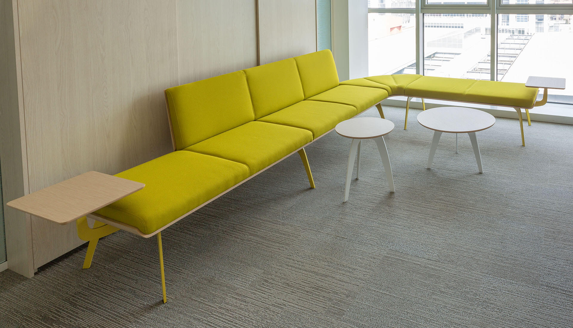 Multinazionale Finanziaria - True Design