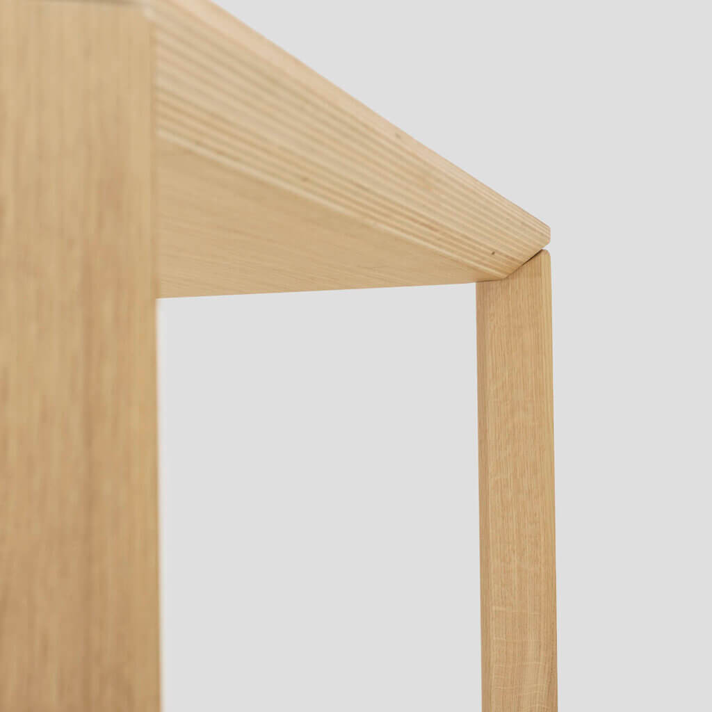 True tables - True Design