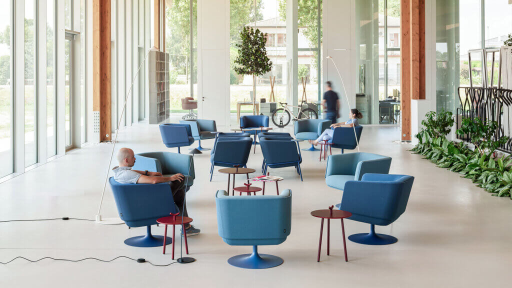 Sho Lounge - monocoque armchair - True Design