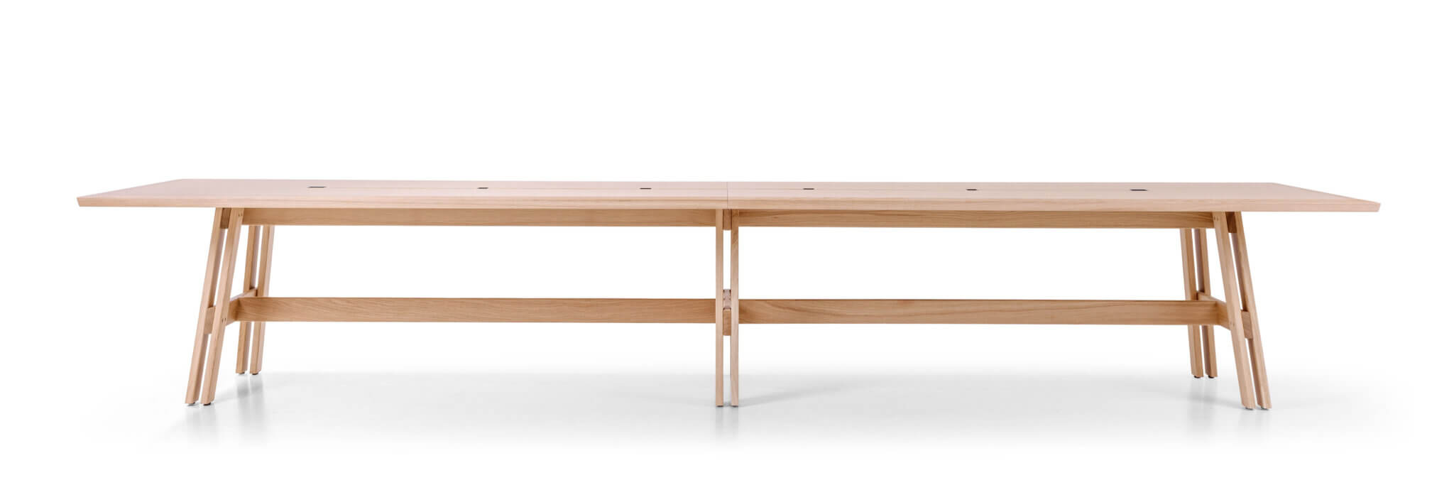 Zuel - solid wood table - True Design