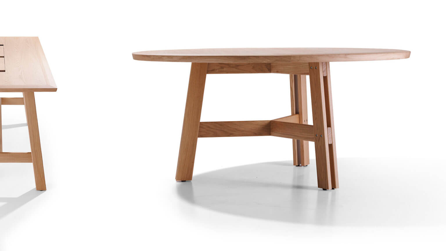 Zuel - solid wood table - True Design