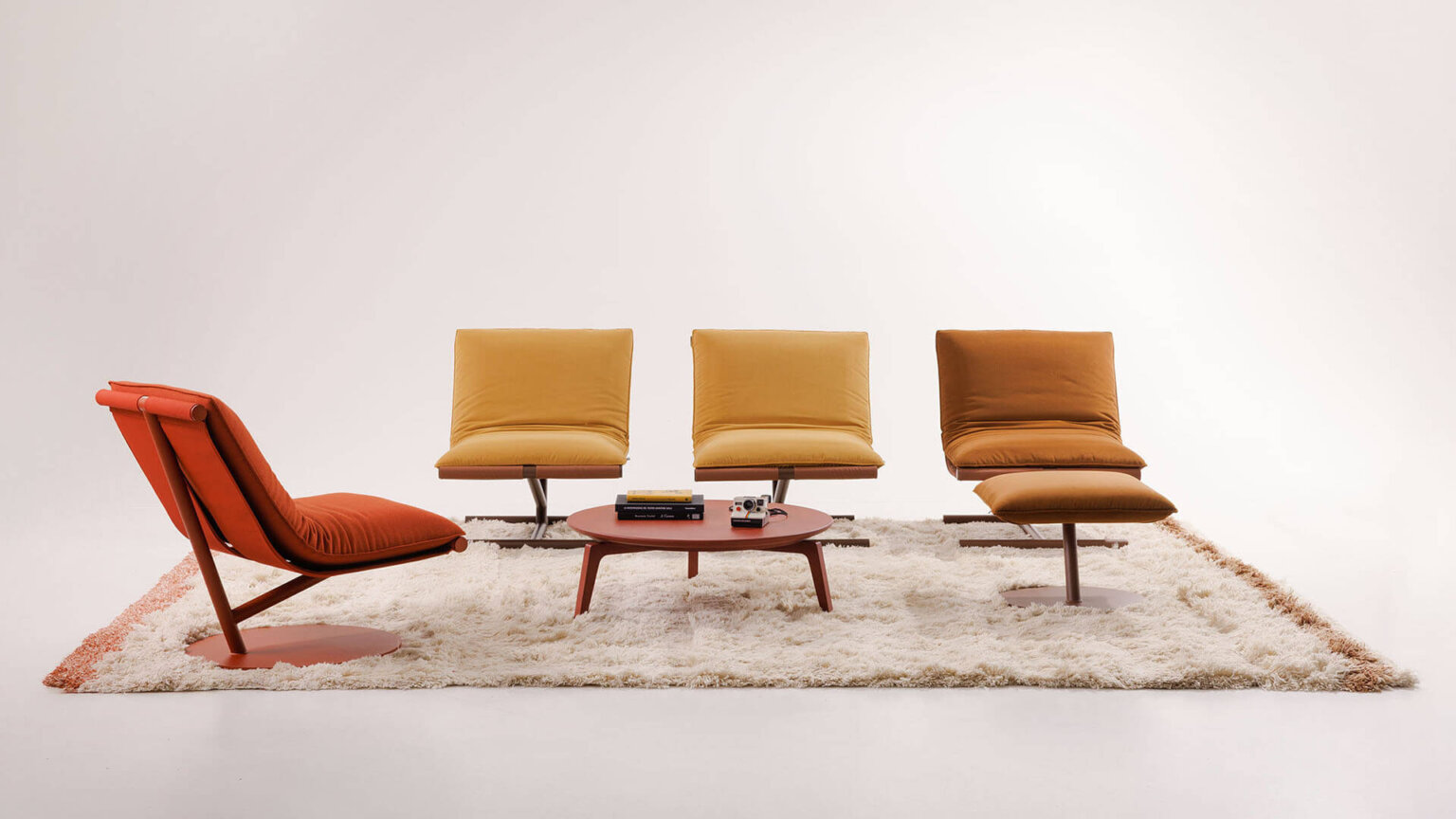 Farfalla upholstered design chair - True Design