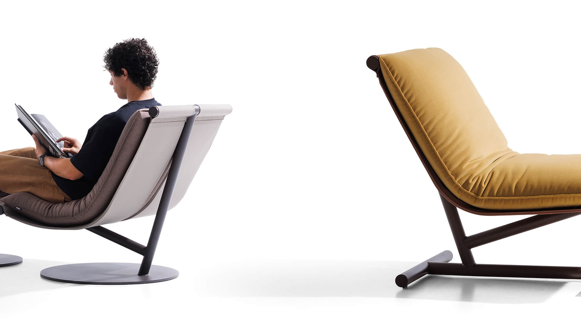 Farfalla upholstered design chair - True Design